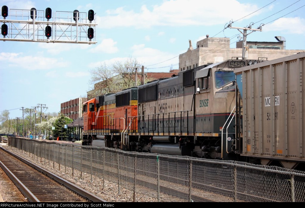 BNSF 8959 & 9456